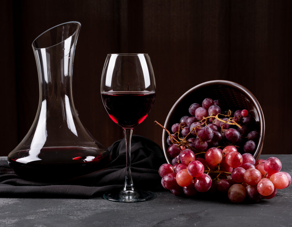 🍷 Celebrate International Syrah Day with a Glass of Shiraz! 🎉 – Molloys ...
